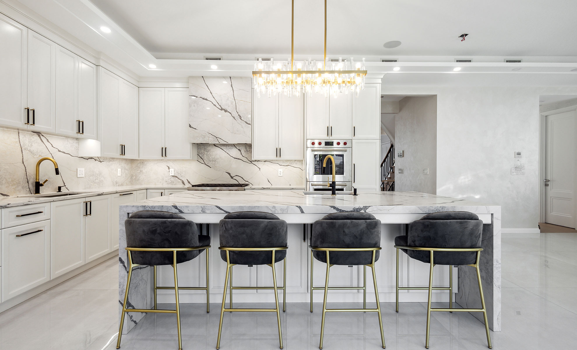 Vadara Quartz Countertops - Desert Prestige Builders